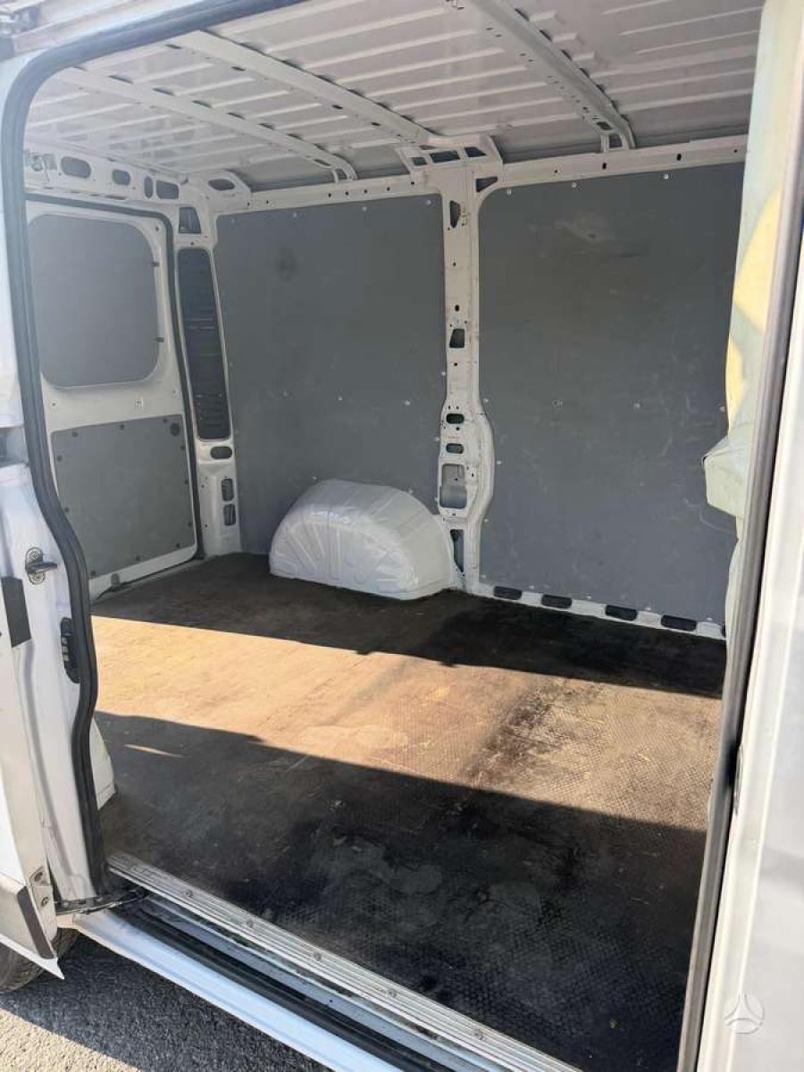 White Fiat Ducato 2014 in Silale, with an engine capacity of 2.30 L and mileage of 319 thousand km for 5690 €, photo 19 on AUTOMOTO.COM.LV