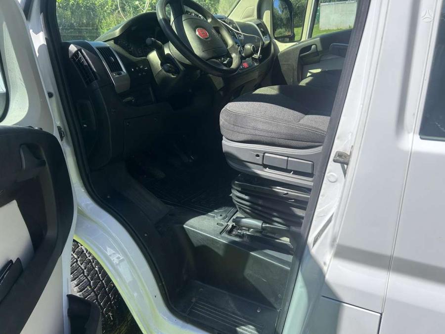 White Fiat Ducato 2014 in Radviliskis, with an engine capacity of 2.30 L and mileage of 208 thousand km for 9800 €, photo 8 on AUTOMOTO.COM.LV