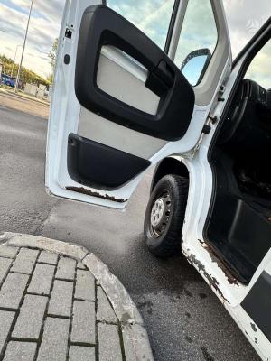 Balts Fiat Ducato 2014 Viļņa, ar dzinēja tilpumu 2.30 L un nobraukumu 196 tūkst. km par 2500 €, foto 9 vietnē AUTOMOTO.COM.LV