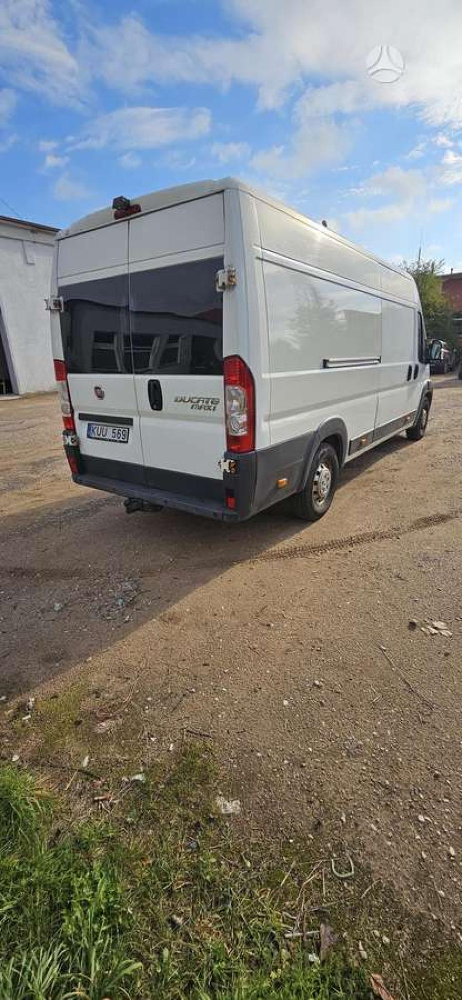 White Fiat Ducato 2014 in Ignalina, with an engine capacity of 3.00 L and mileage of 315 thousand km for 5200 €, photo 5 on AUTOMOTO.COM.LV