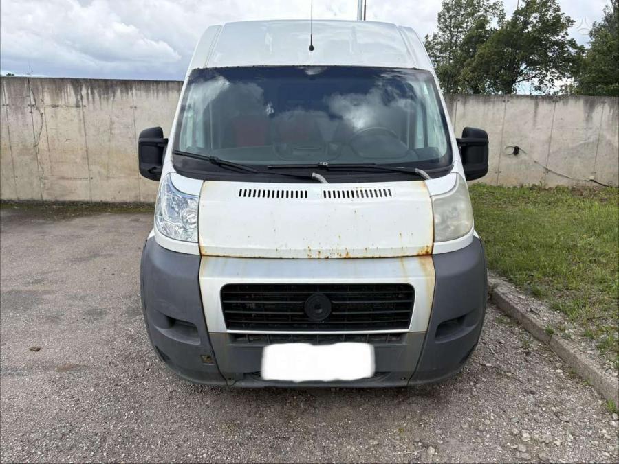 Balts Fiat Ducato 2014 Šauļi, ar dzinēja tilpumu 3.00 L un nobraukumu 513 tūkst. km par 2500 €, foto 1 vietnē AUTOMOTO.COM.LV