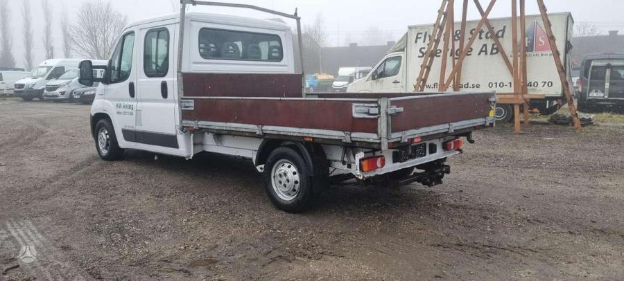 White Fiat Ducato 2015 in Taurage, with an engine capacity of 2.30 L and mileage of 80 thousand km for 7300 €, photo 4 on AUTOMOTO.COM.LV