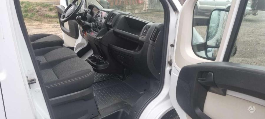 White Fiat Ducato 2015 in Taurage, with an engine capacity of 2.30 L and mileage of 80 thousand km for 7300 €, photo 9 on AUTOMOTO.COM.LV