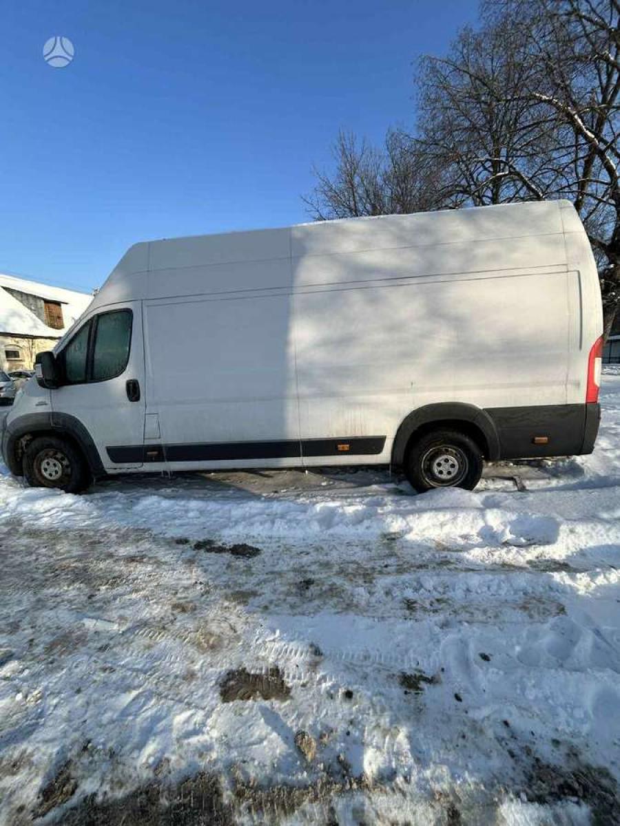 White Fiat Ducato 2015 in Vilnius, with an engine capacity of 3.00 L and mileage of 440 thousand km for 3200 €, photo 5 on AUTOMOTO.COM.LV