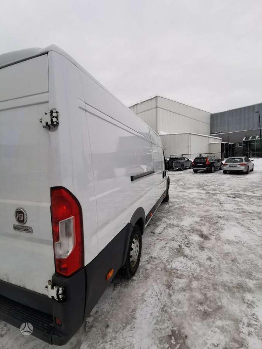 White Fiat Ducato 2015 in Vilnius, with an engine capacity of 2.29 L and mileage of 165 thousand km for 6400 €, photo 5 on AUTOMOTO.COM.LV