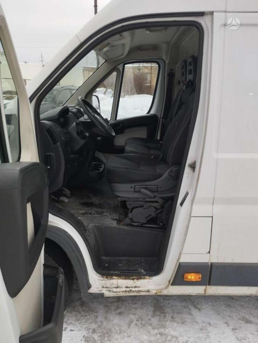 White Fiat Ducato 2015 in Vilnius, with an engine capacity of 2.29 L and mileage of 165 thousand km for 6400 €, photo 11 on AUTOMOTO.COM.LV