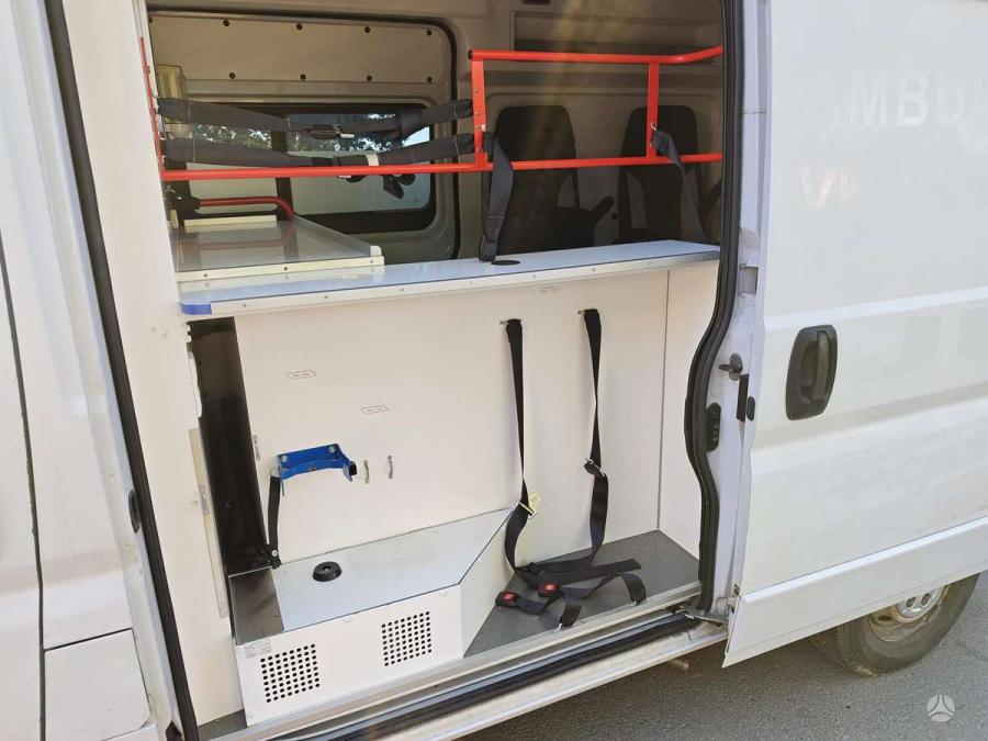 White Fiat Ducato 2015 in Taurage, with an engine capacity of 2.30 L and mileage of 360 thousand km for 6900 €, photo 14 on AUTOMOTO.COM.LV