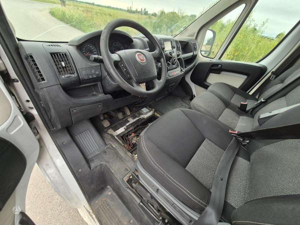 Balts Fiat Ducato 2015 Tauragė, ar dzinēja tilpumu 2.30 L un nobraukumu 300 tūkst. km par 8470 €, foto 5 vietnē AUTOMOTO.COM.LV