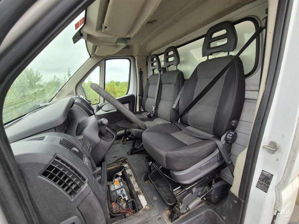 Balts Fiat Ducato 2015 Tauragė, ar dzinēja tilpumu 2.30 L un nobraukumu 300 tūkst. km par 8470 €, foto 6 vietnē AUTOMOTO.COM.LV