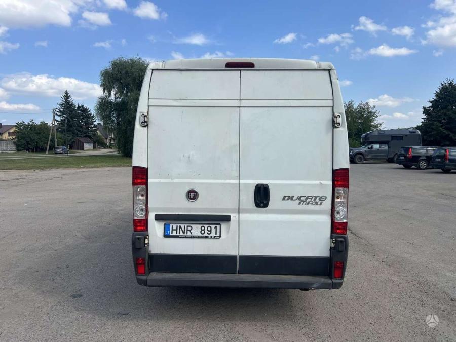 White Fiat Ducato 2015 in Kaunas, with an engine capacity of 2.30 L and mileage of 178 thousand km for 5250 €, photo 6 on AUTOMOTO.COM.LV