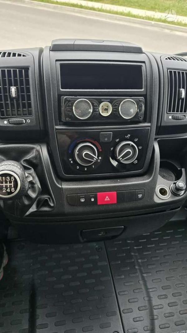 Balts Fiat Ducato 2015 Panevēža, ar dzinēja tilpumu 2.29 L un nobraukumu 196 tūkst. km par 9000 €, foto 9 vietnē AUTOMOTO.COM.LV