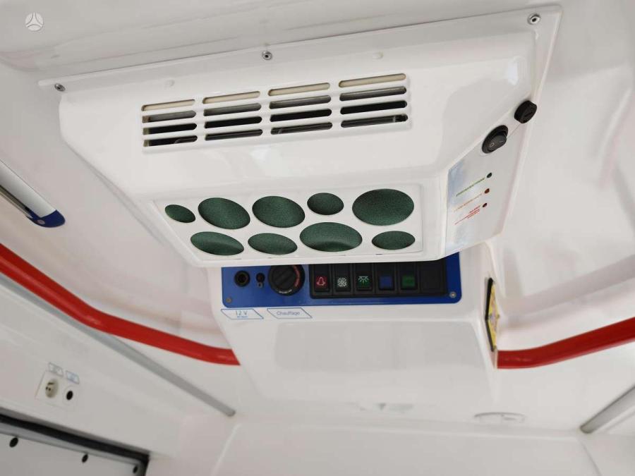 White Fiat Ducato 2015 in Taurage, with an engine capacity of 2.30 L and mileage of 398 thousand km for 7400 €, photo 19 on AUTOMOTO.COM.LV