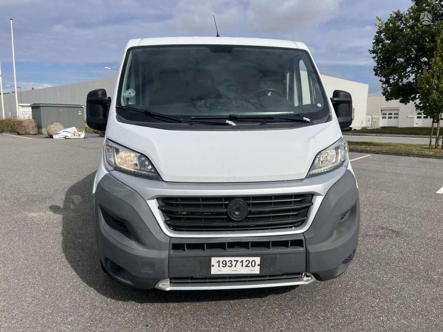 White Fiat Ducato 2015 in Vilnius, with an engine capacity of 2.29 L and mileage of 340 thousand km for 4500 €, photo 4 on AUTOMOTO.COM.LV