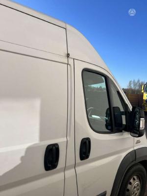 White Fiat Ducato 2016 in Vilnius, with an engine capacity of 2.29 L and mileage of 259 thousand km for 8000 €, photo 3 on AUTOMOTO.COM.LV