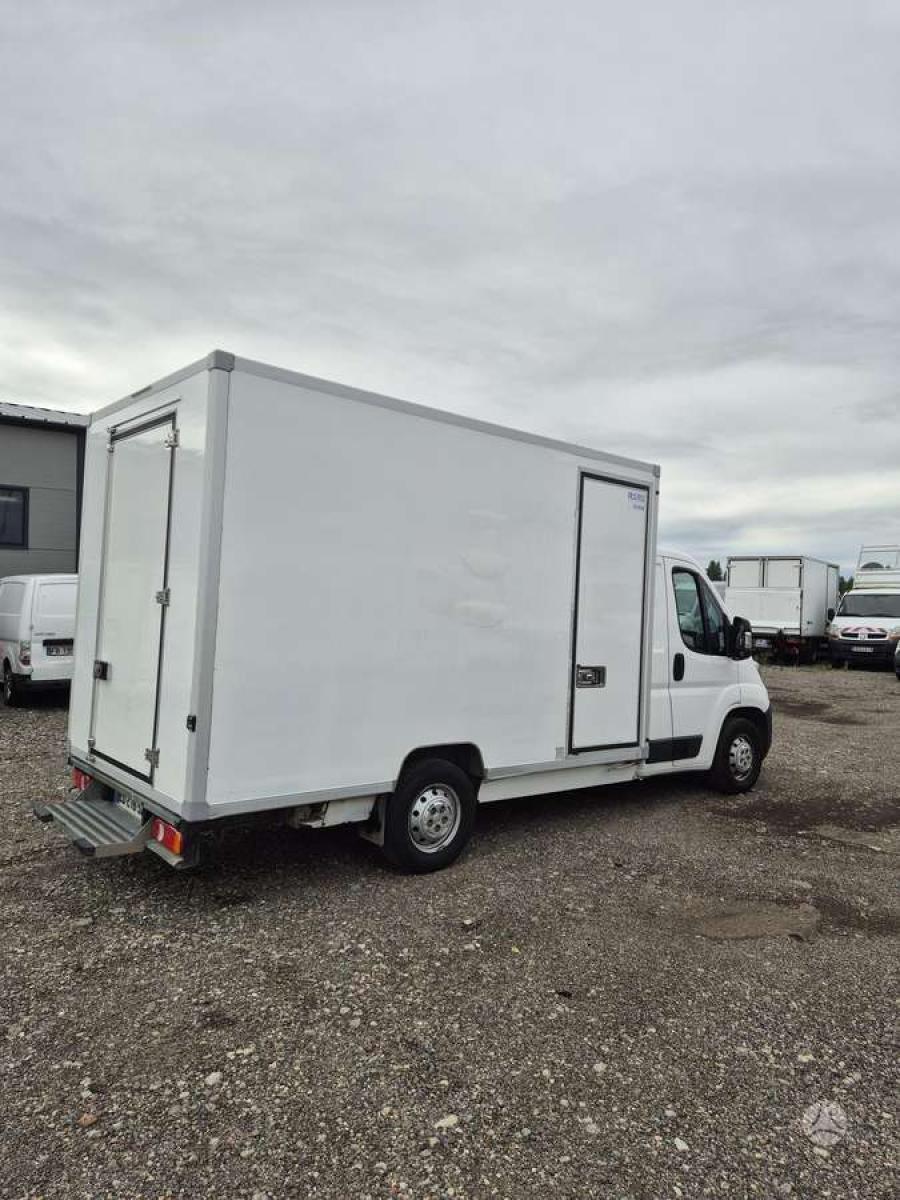 Balts Fiat Ducato 2016 Kauņa, ar dzinēja tilpumu 2.30 L un nobraukumu 440 tūkst. km par 4680 €, foto 9 vietnē AUTOMOTO.COM.LV