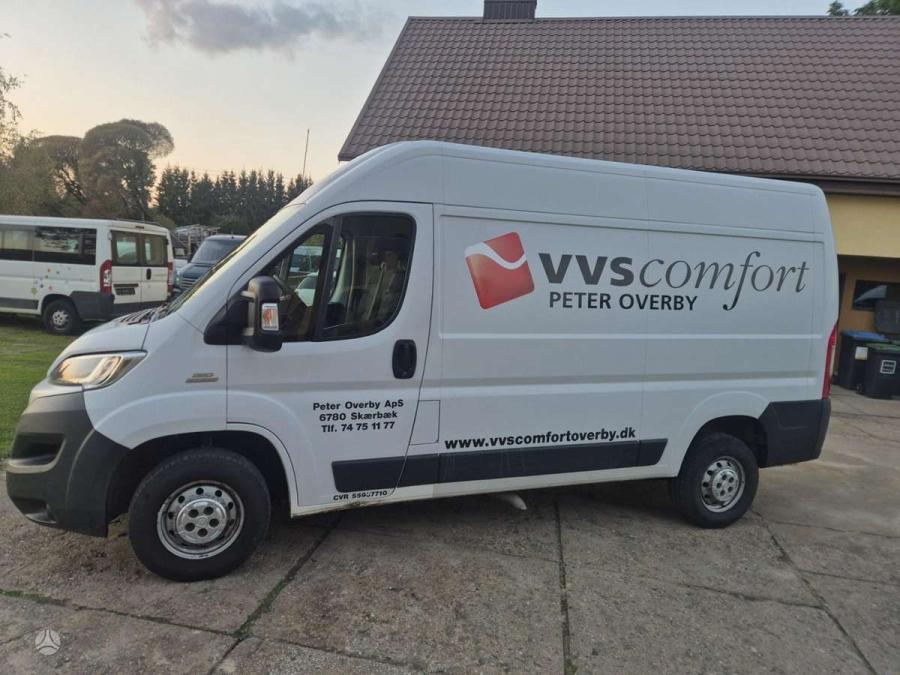 White Fiat Ducato 2016 in Taurage, with an engine capacity of 2.30 L and mileage of 200 thousand km for 5300 €, photo 1 on AUTOMOTO.COM.LV