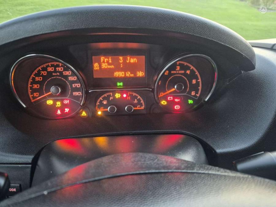 White Fiat Ducato 2016 in Taurage, with an engine capacity of 2.30 L and mileage of 200 thousand km for 5300 €, photo 7 on AUTOMOTO.COM.LV