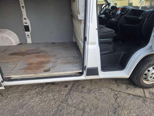 Balts Fiat Ducato 2016 Tauragė, ar dzinēja tilpumu 2.30 L un nobraukumu 200 tūkst. km par 5300 €, foto 8 vietnē AUTOMOTO.COM.LV