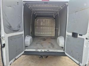 White Fiat Ducato 2016 in Taurage, with an engine capacity of 2.30 L and mileage of 200 thousand km for 5300 €, photo 9 on AUTOMOTO.COM.LV