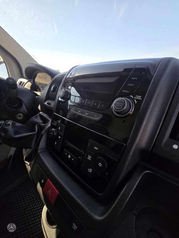 Balts Fiat Ducato 2017 Klaipėda, ar dzinēja tilpumu 2.30 L un nobraukumu 160 tūkst. km par 9400 €, foto 11 vietnē AUTOMOTO.COM.LV