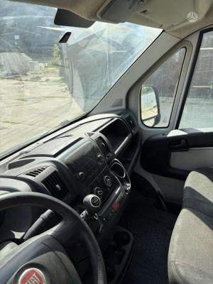 White Fiat Ducato 2017 in Kaunas, with an engine capacity of 2.30 L and mileage of 349 thousand km for 4600 €, photo 6 on AUTOMOTO.COM.LV