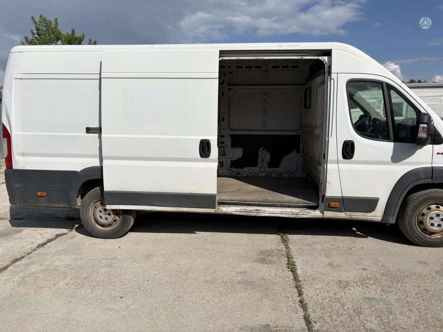 White Fiat Ducato 2017 in Kaunas, with an engine capacity of 2.30 L and mileage of 349 thousand km for 4600 €, photo 11 on AUTOMOTO.COM.LV