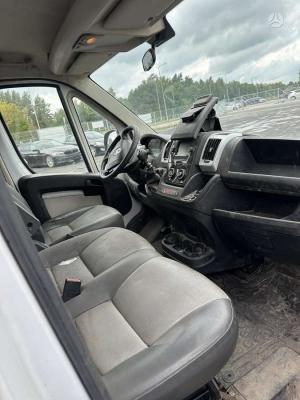 White Fiat Ducato 2017 in Utena, with an engine capacity of 2.30 L and mileage of 289 thousand km for 7750 €, photo 7 on AUTOMOTO.COM.LV