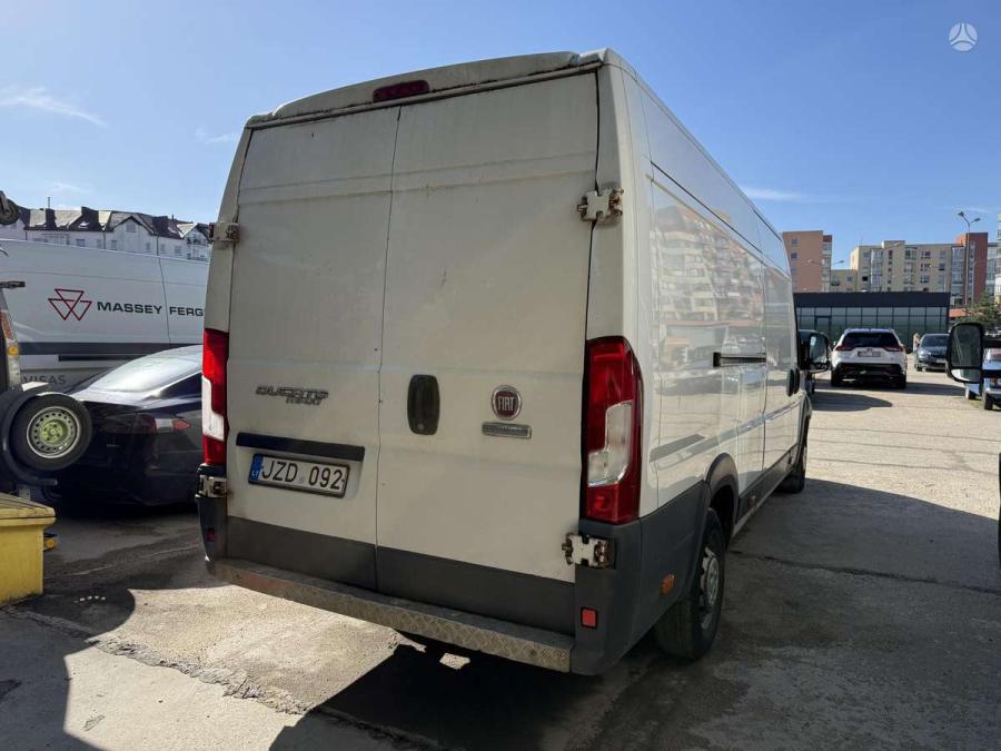 White Fiat Ducato 2017 in Vilnius, with an engine capacity of 2.29 L and mileage of 439 thousand km for 4200 €, photo 5 on AUTOMOTO.COM.LV