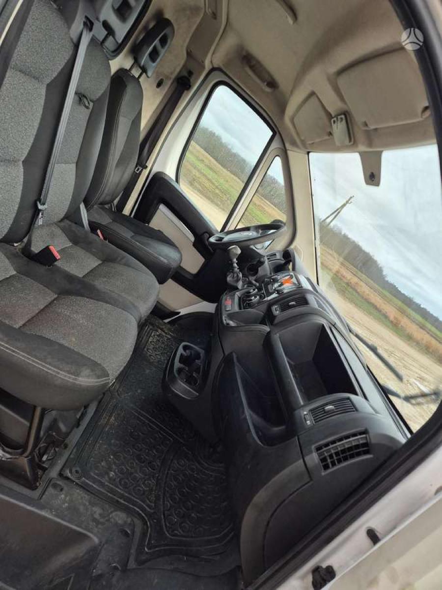 White Fiat Ducato 2018 in Kupiskis, with an engine capacity of 2.30 L and mileage of 450 thousand km for 4500 €, photo 11 on AUTOMOTO.COM.LV