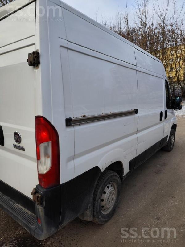 White Fiat Ducato 2018 in Rezekne, with an engine capacity of 2.30 L and mileage of 557 thousand km for 7000 €, photo 4 on AUTOMOTO.COM.LV
