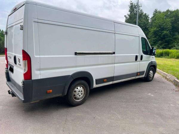 White Fiat Ducato 2018 in Vilnius, with an engine capacity of 2.30 L and mileage of 153 thousand km for 7300 €, photo 5 on AUTOMOTO.COM.LV