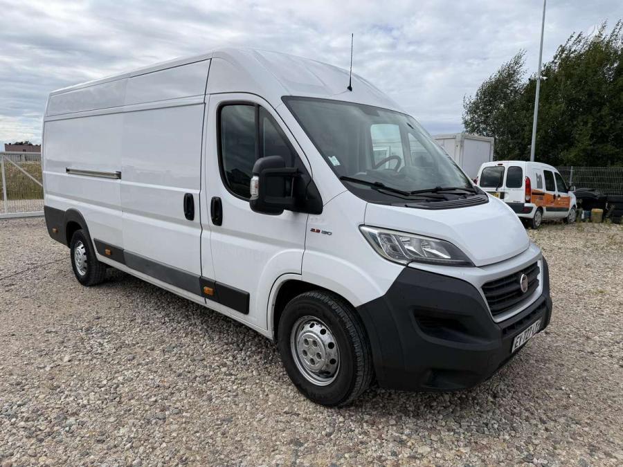 White Fiat Ducato 2018 in Vilnius, with an engine capacity of 2.30 L and mileage of 383 thousand km for 9900 €, photo 3 on AUTOMOTO.COM.LV