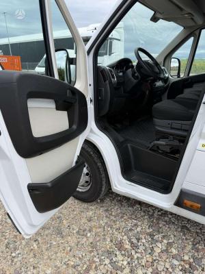 White Fiat Ducato 2018 in Vilnius, with an engine capacity of 2.30 L and mileage of 383 thousand km for 9900 €, photo 16 on AUTOMOTO.COM.LV