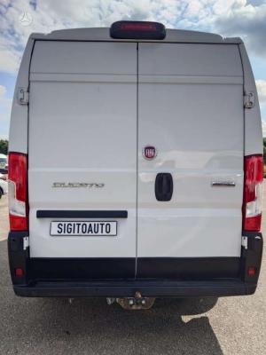 White Fiat Ducato 2018 in Taurage, with an engine capacity of 2.30 L and mileage of 190 thousand km for 10285 €, photo 5 on AUTOMOTO.COM.LV