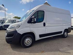 White Fiat Ducato 2018 in Taurage, with an engine capacity of 2.30 L and mileage of 190 thousand km for 10285 €, photo 8 on AUTOMOTO.COM.LV