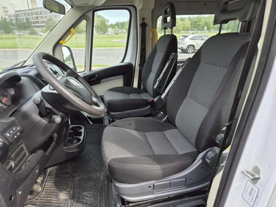 White Fiat Ducato 2018 in Kaunas, with an engine capacity of 2.30 L and mileage of 232 thousand km for 7850 €, photo 8 on AUTOMOTO.COM.LV