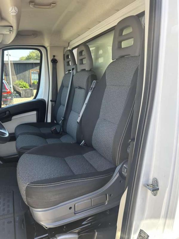 White Fiat Ducato 2018 in Kaunas, with an engine capacity of 2.30 L and mileage of 228 thousand km for 12500 €, photo 9 on AUTOMOTO.COM.LV