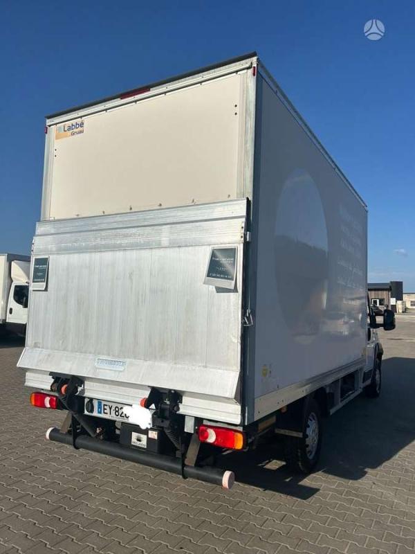 Balts Fiat Ducato 2018 Kauņa, ar dzinēja tilpumu 2.30 L un nobraukumu 228 tūkst. km par 10500 €, foto 5 vietnē AUTOMOTO.COM.LV