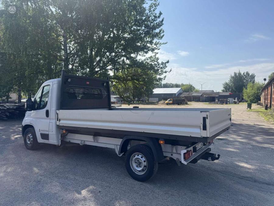 Balts Fiat Ducato 2019 Šakiai, ar dzinēja tilpumu 2.29 L un nobraukumu 261 tūkst. km par 12705 €, foto 4 vietnē AUTOMOTO.COM.LV