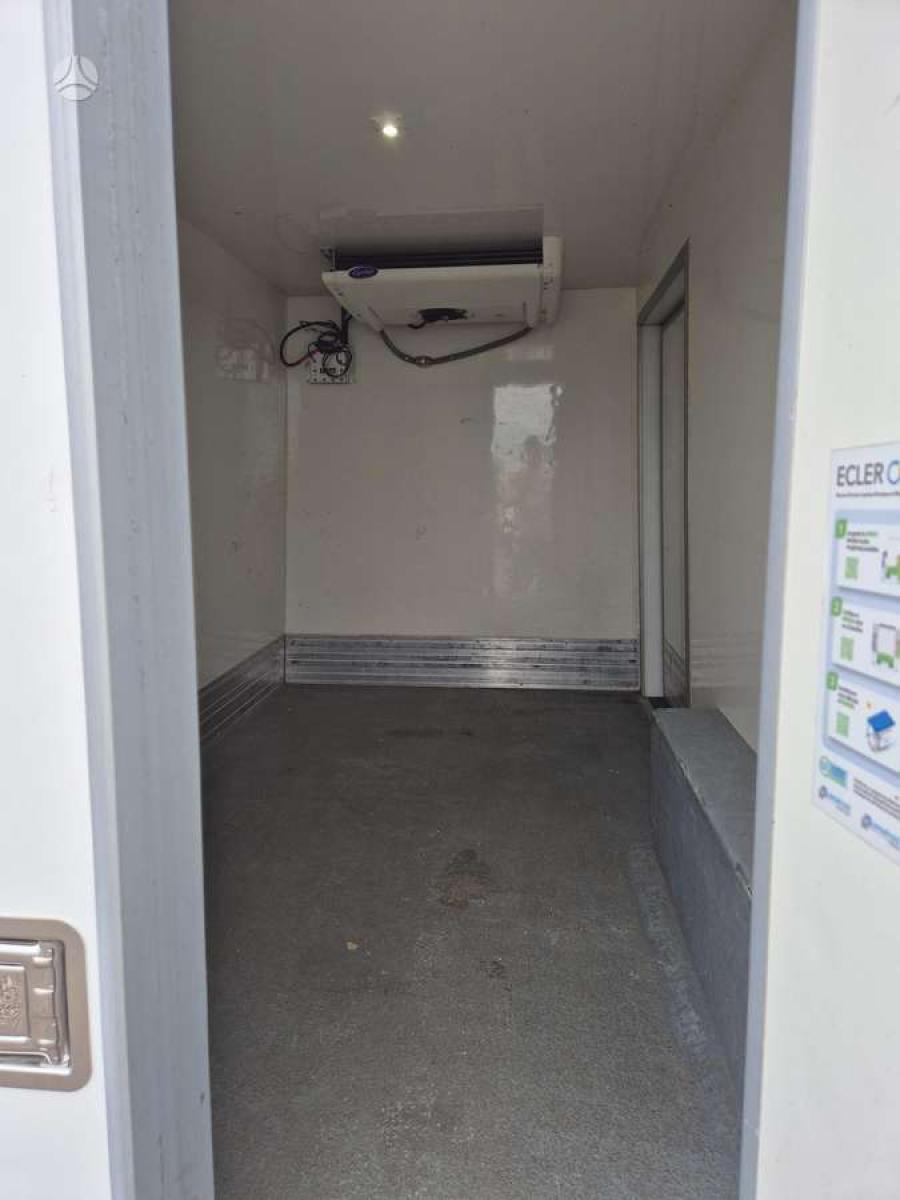 White Fiat Ducato 2019 in Kaunas, with an engine capacity of 2.30 L and mileage of 450 thousand km for 5980 €, photo 12 on AUTOMOTO.COM.LV