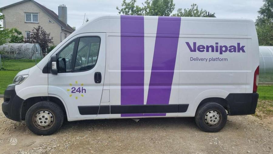 White Fiat Ducato 2019 in Panevezys, with an engine capacity of 2.30 L and mileage of 136 thousand km for 11000 €, photo 4 on AUTOMOTO.COM.LV