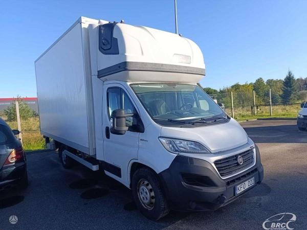 White Fiat Ducato 2019 in Vilnius, with an engine capacity of 2.29 L and mileage of 393 thousand km for 5500 €, photo 6 on AUTOMOTO.COM.LV
