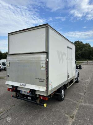 White Fiat Ducato 2019 in Taurage, with an engine capacity of 2.29 L and mileage of 307 thousand km for 11500 €, photo 6 on AUTOMOTO.COM.LV