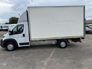 White Fiat Ducato 2019 in Taurage, with an engine capacity of 2.29 L and mileage of 307 thousand km for 11500 €, photo 9 on AUTOMOTO.COM.LV