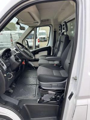 White Fiat Ducato 2019 in Taurage, with an engine capacity of 2.29 L and mileage of 307 thousand km for 11500 €, photo 11 on AUTOMOTO.COM.LV