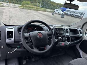 White Fiat Ducato 2019 in Taurage, with an engine capacity of 2.29 L and mileage of 307 thousand km for 11500 €, photo 13 on AUTOMOTO.COM.LV