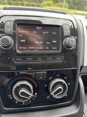 White Fiat Ducato 2019 in Taurage, with an engine capacity of 2.29 L and mileage of 307 thousand km for 11500 €, photo 14 on AUTOMOTO.COM.LV