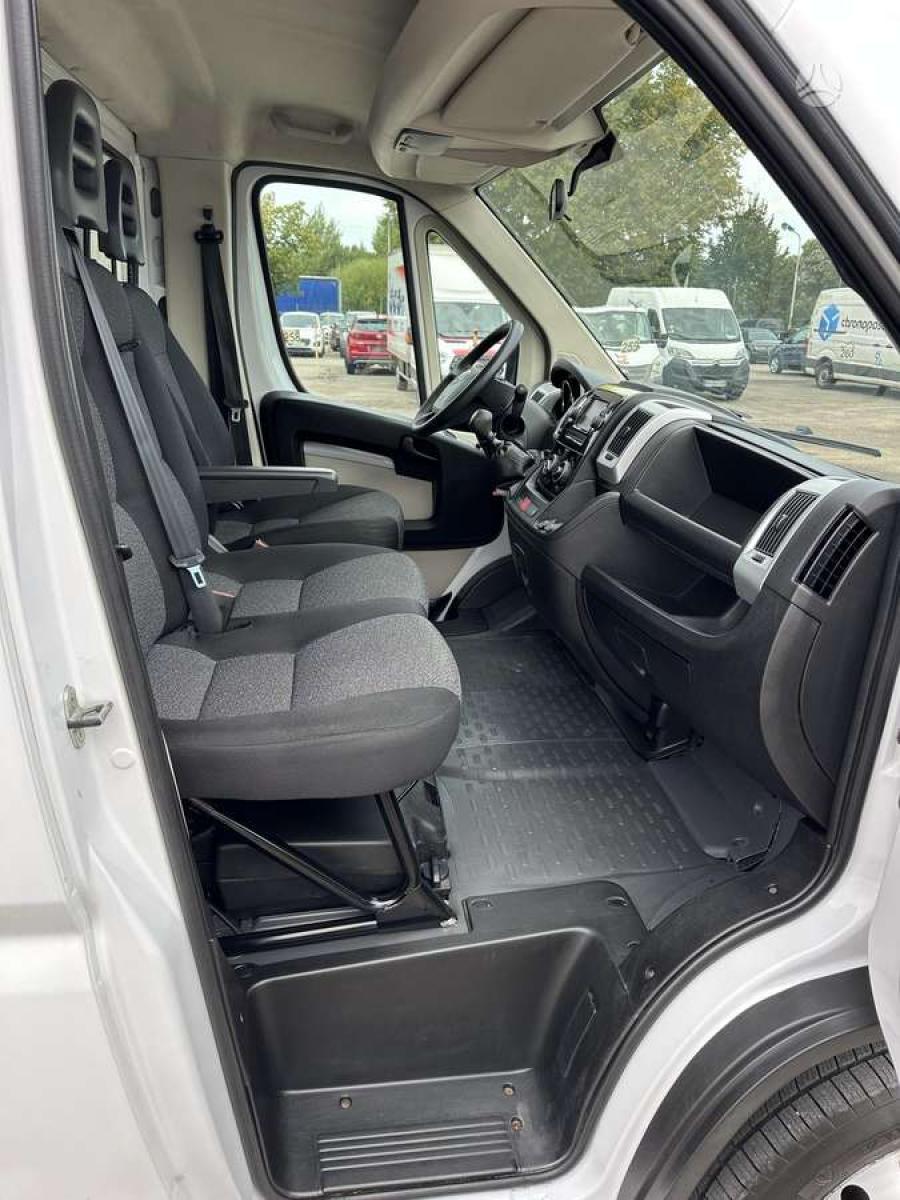 White Fiat Ducato 2019 in Taurage, with an engine capacity of 2.29 L and mileage of 307 thousand km for 11500 €, photo 16 on AUTOMOTO.COM.LV