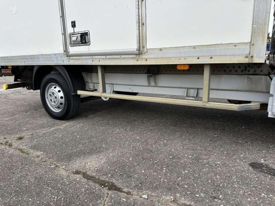 White Fiat Ducato 2019 in Taurage, with an engine capacity of 2.29 L and mileage of 307 thousand km for 11500 €, photo 21 on AUTOMOTO.COM.LV