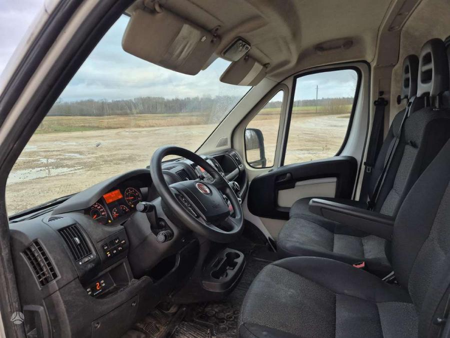 White Fiat Ducato 2020 in Kupiskis, with an engine capacity of 2.30 L and mileage of 410 thousand km for 5500 €, photo 8 on AUTOMOTO.COM.LV